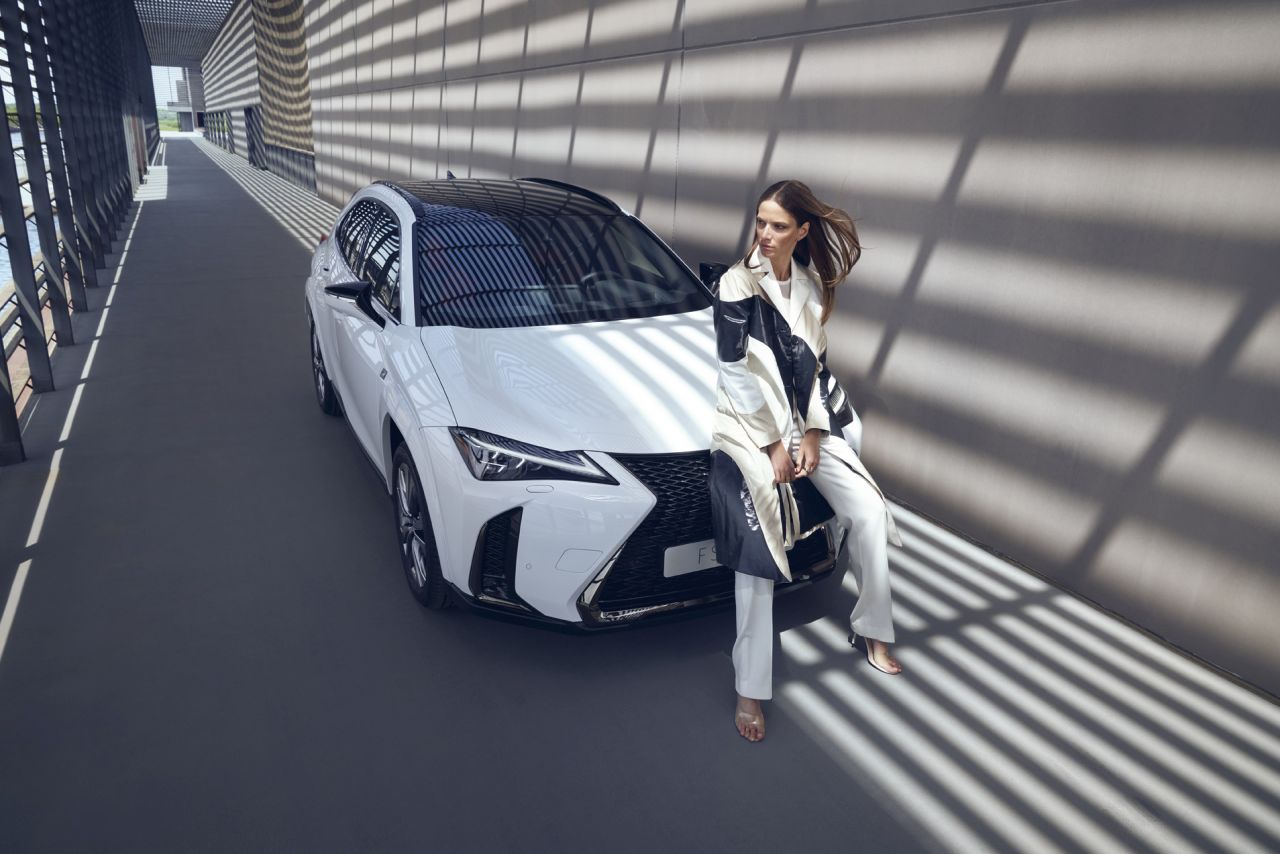 LEXUS UX 200 F SPORT DESIGN +. NOWA WERSJA NA POLSKI RYNEK Z WYSOKIM ...